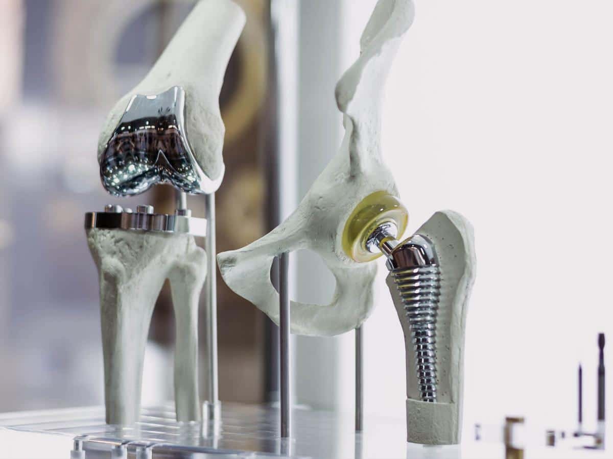 Medical CNC Machining for Precision Medical Components and Devices ｜Zhongde
